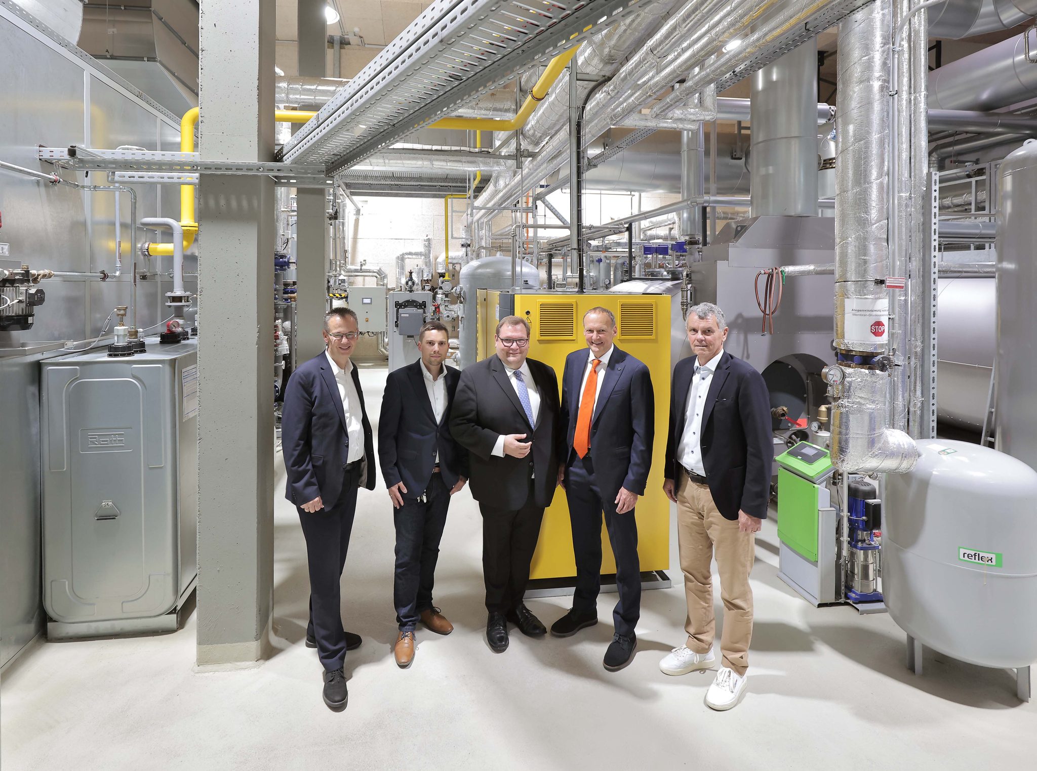 RONDO FOOD: 30 Jahre Hundesnacks – 130 Jahre Geschichte – Krefeld Business